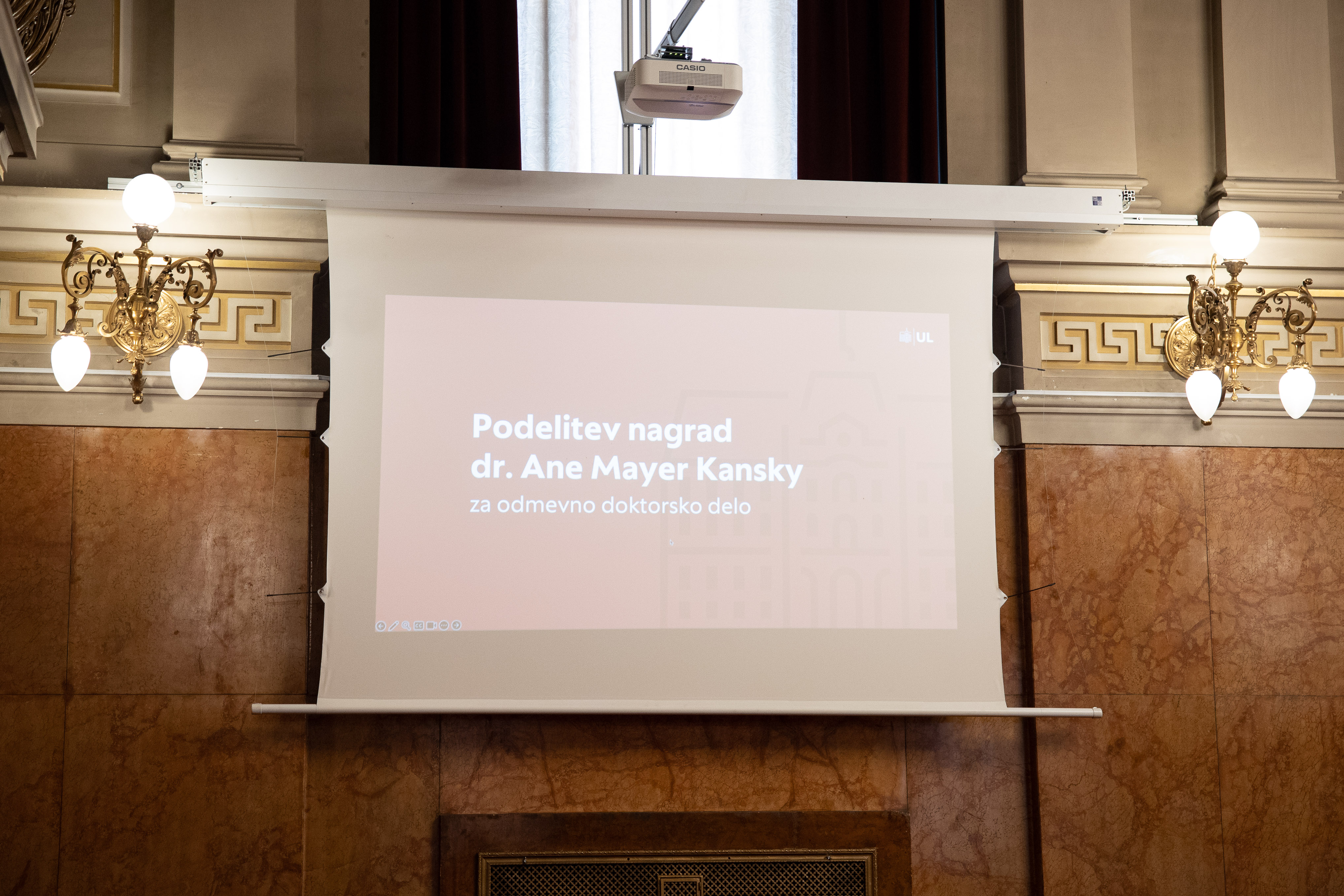 Alumen UL MF dr. Matej Perovnik med prejemniki prestižne nagrade dr ...